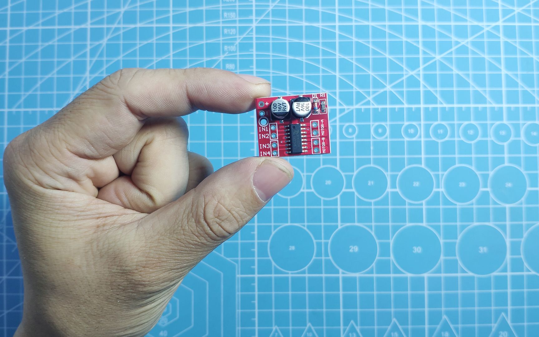 花费不到2块钱,2路电机驱动模块,做WiFi小车的明智选择