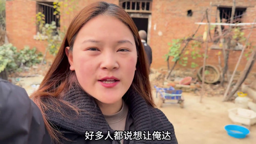 今天来看看房子要不要装修,价格算下来也要不少钱,俺达也在考虑