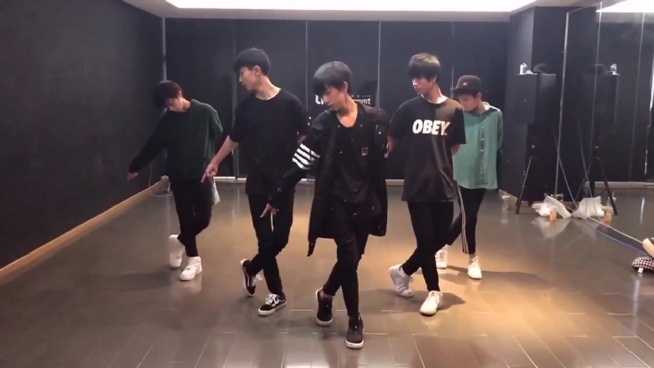 【TF家族】《美人鱼》练习室彩排版