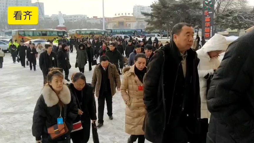 齐齐哈尔市第十六届人民代表大会第五次会议~代表准备花絮