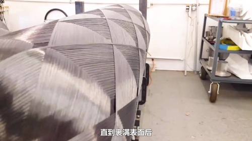 天地之差的奇妙缠绕技艺,碳纤维交织成的工艺,竟然比钢铁还坚韧!
