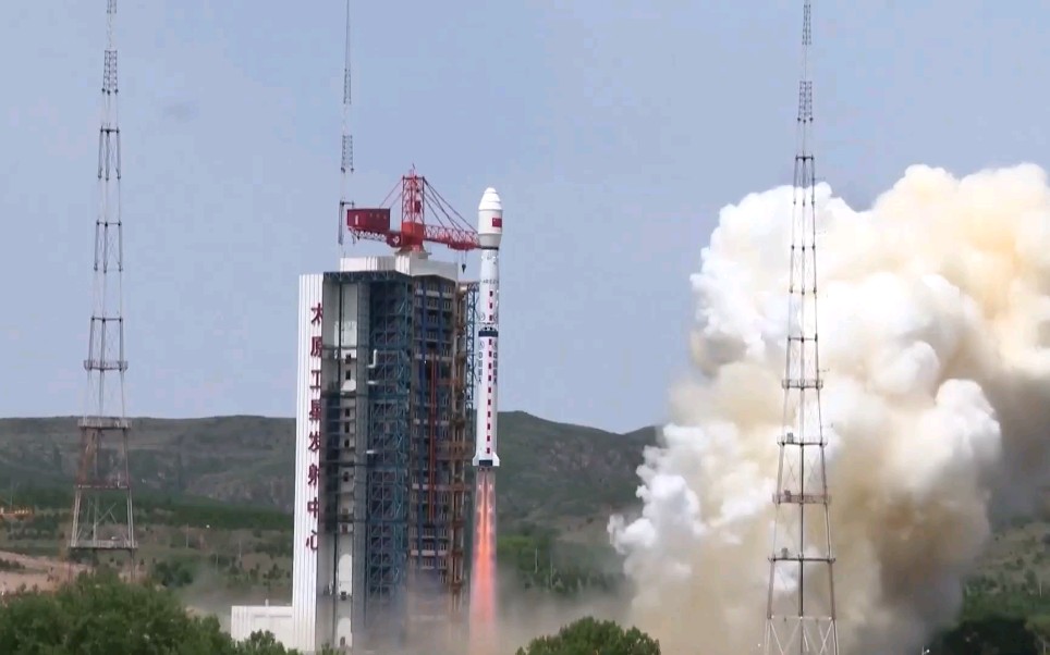 高分辨率多模综合成像卫星等星由长四乙火箭自太原成功发射