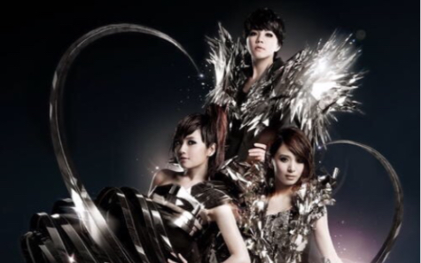 【S.H.E】2010 爱而为一 世界巡回演唱会(DVD字幕版)