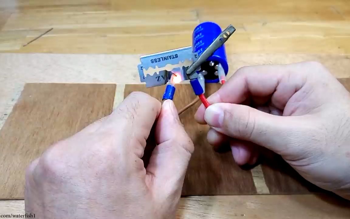 超级强得超级电容测试,以后不用买电池了