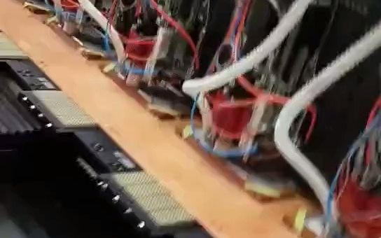 【PCB钻孔机】贝特钻机在数码笔电行业的应用,金属板微孔高速钻孔...