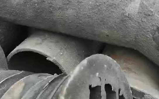 圆形铸铁泄水管整套装车物流发货