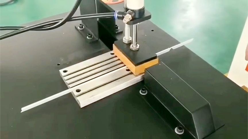 45度切角机怎么切割?使用方法视频教程