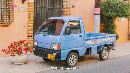 国外老哥花了接近6万,买回一台老头乐皮卡!看看他们怎么评价!