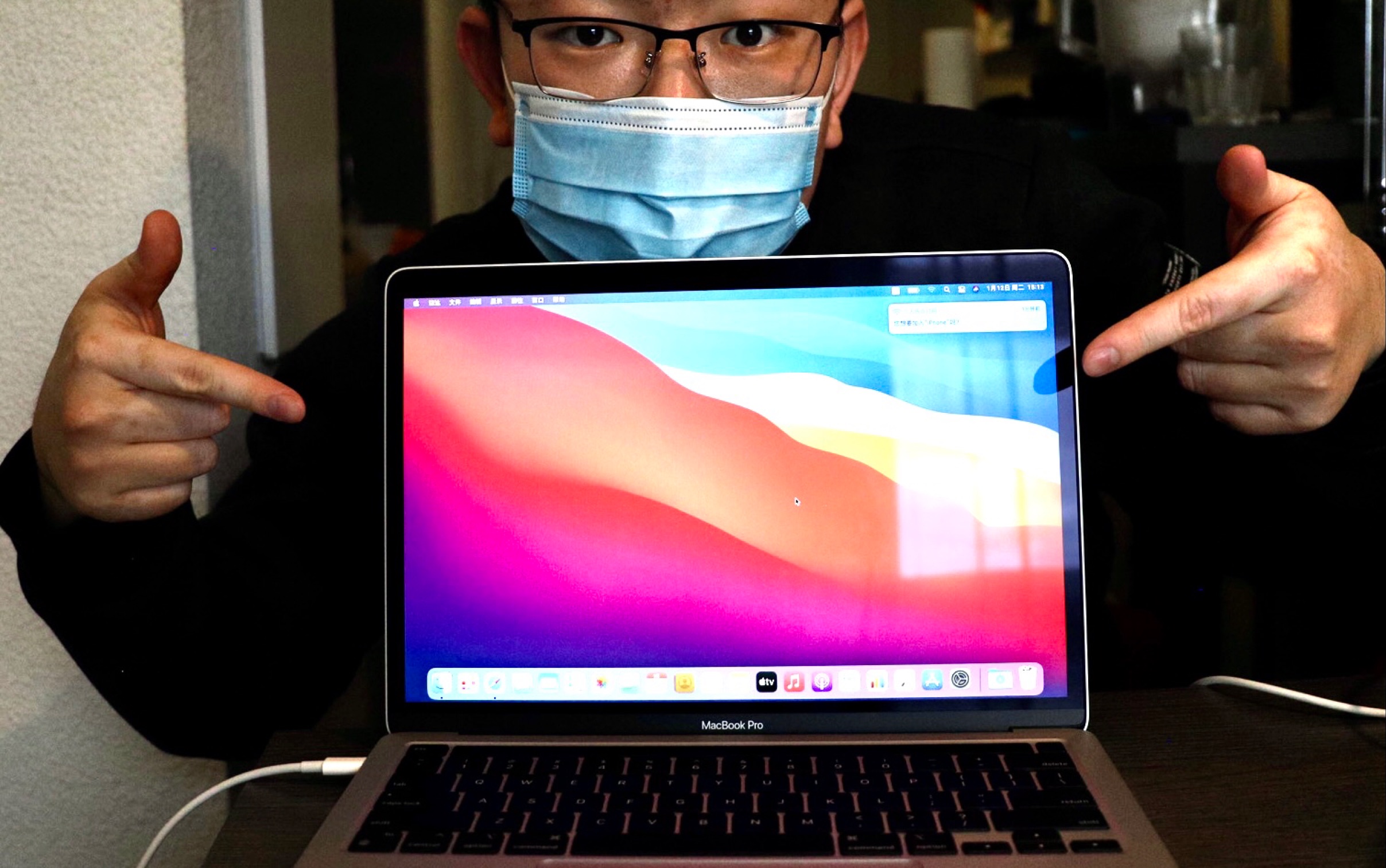 M1芯片MacBook pro开箱,尝试安装tensorflow numpy,支持老款拓展坞,...