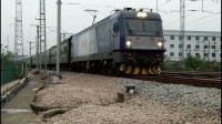 京九铁路赣州站:太原-厦门K903次赣州站换向后发出,前方到达瑞金火车...