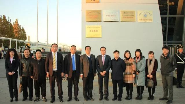“大兴区社会实践大课堂资源单位”揭牌仪式在东方时尚隆重举行