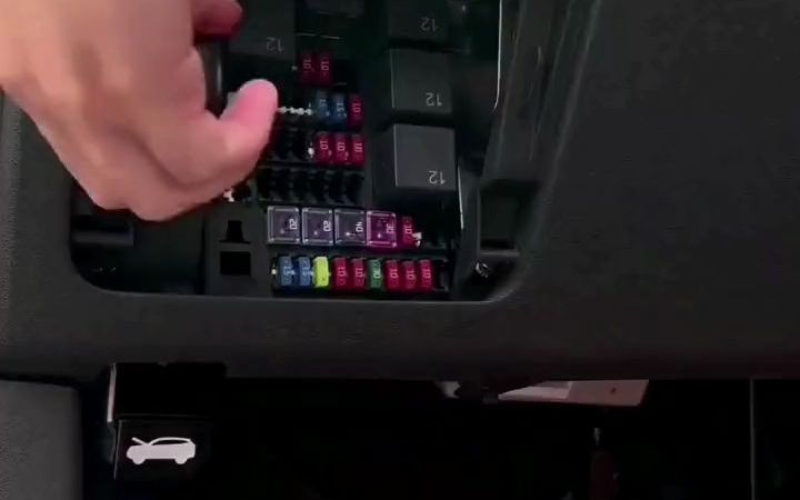 万车宝车卫士车载OBD智能终端蓝牙OBD2行车电脑AD20