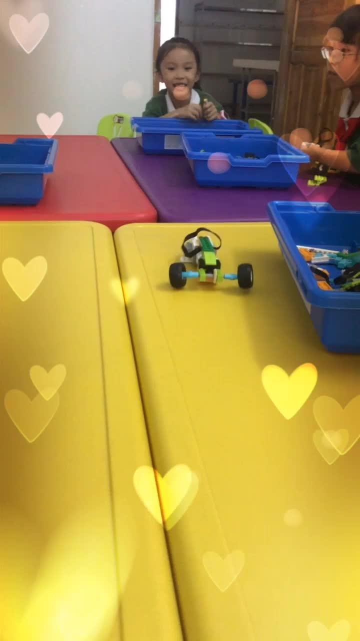 ...智能编程活动中心欢迎你!有智能搭建,创意编程,创客技术、wer机器人...