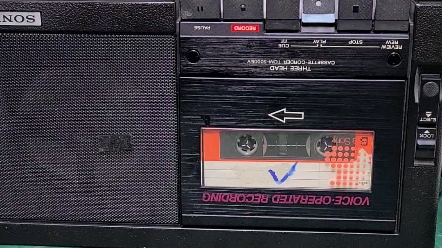 维修打理的一台索尼采访录音机