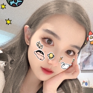 我在墨村玩手办 