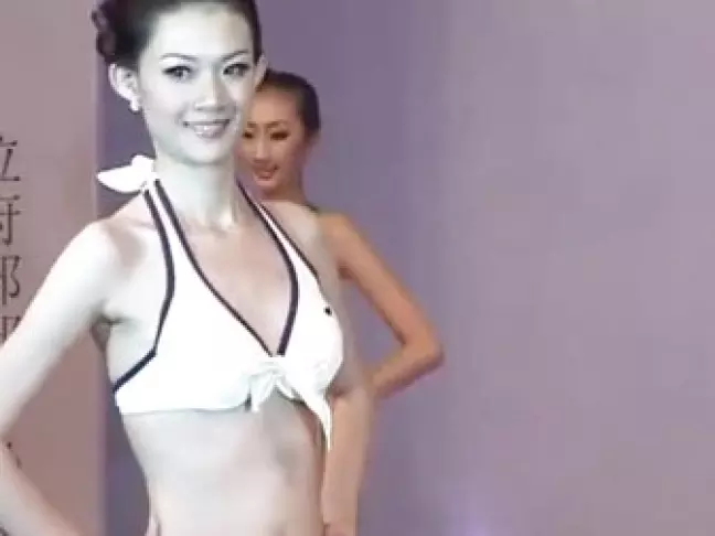 2010全国职业院校技能大赛中职组泳装表演