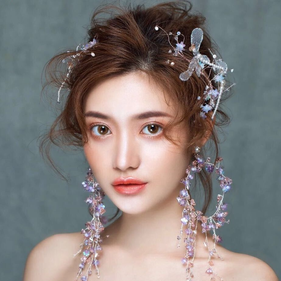 武汉花茜化妆美甲学校 