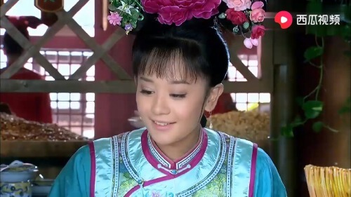 还珠格格:桂嬷嬷心肠歹毒,见紫薇手破了,故意让她剥松子