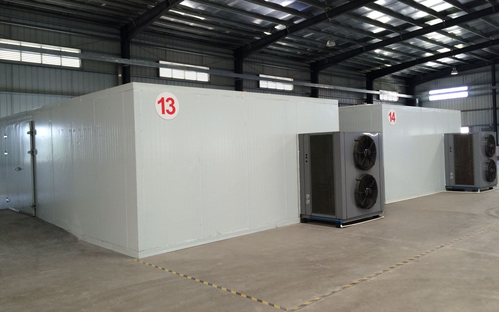 工厂级热泵型空气能宠物食品烘干机,大批量生产狗粮、猫粮、咬胶、...