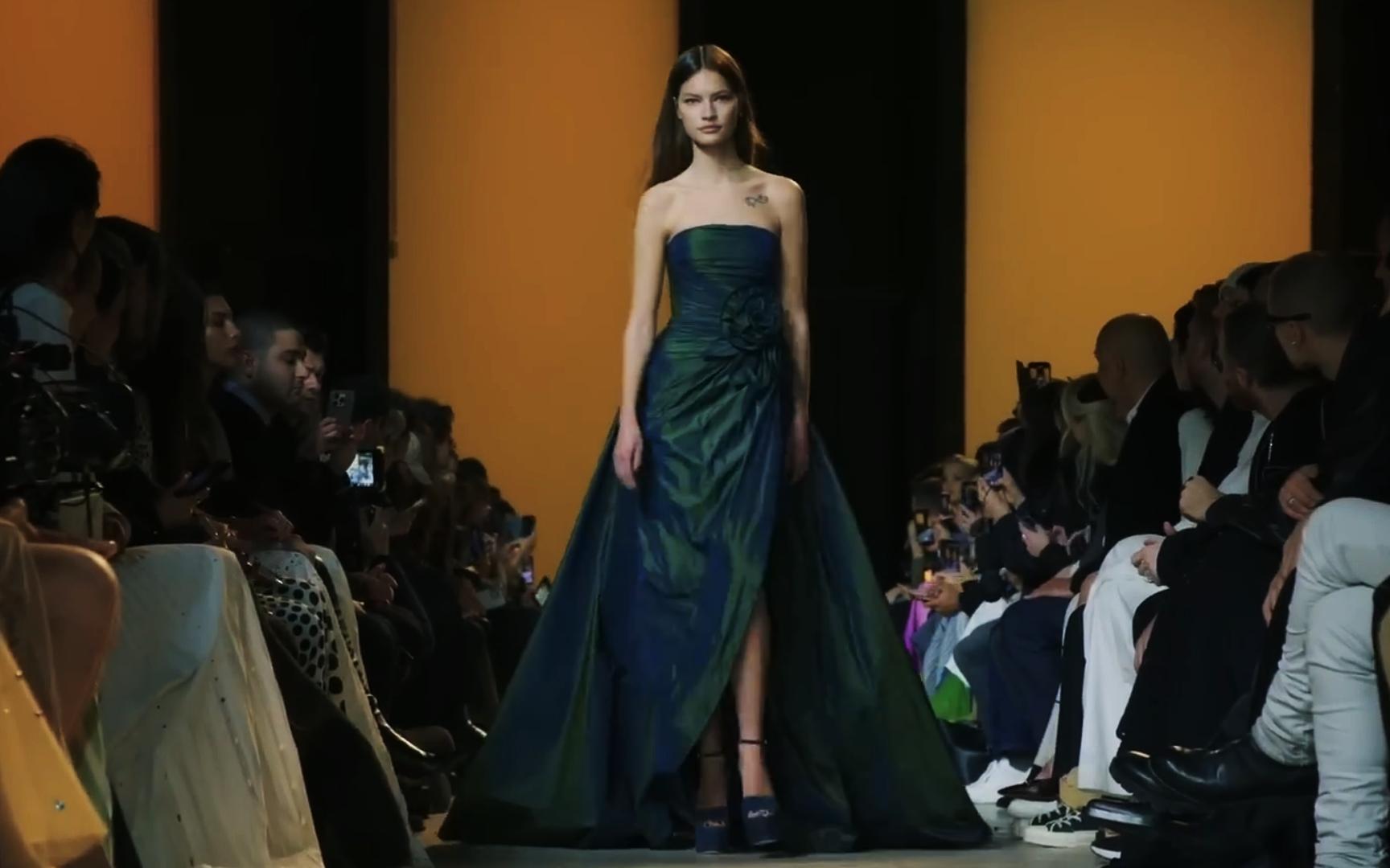 巴黎时装周 Elie Saab 20242025 秋冬时尚性感穿搭走秀 秀场