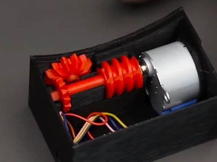 见过这样的钟表吗?arduino做的