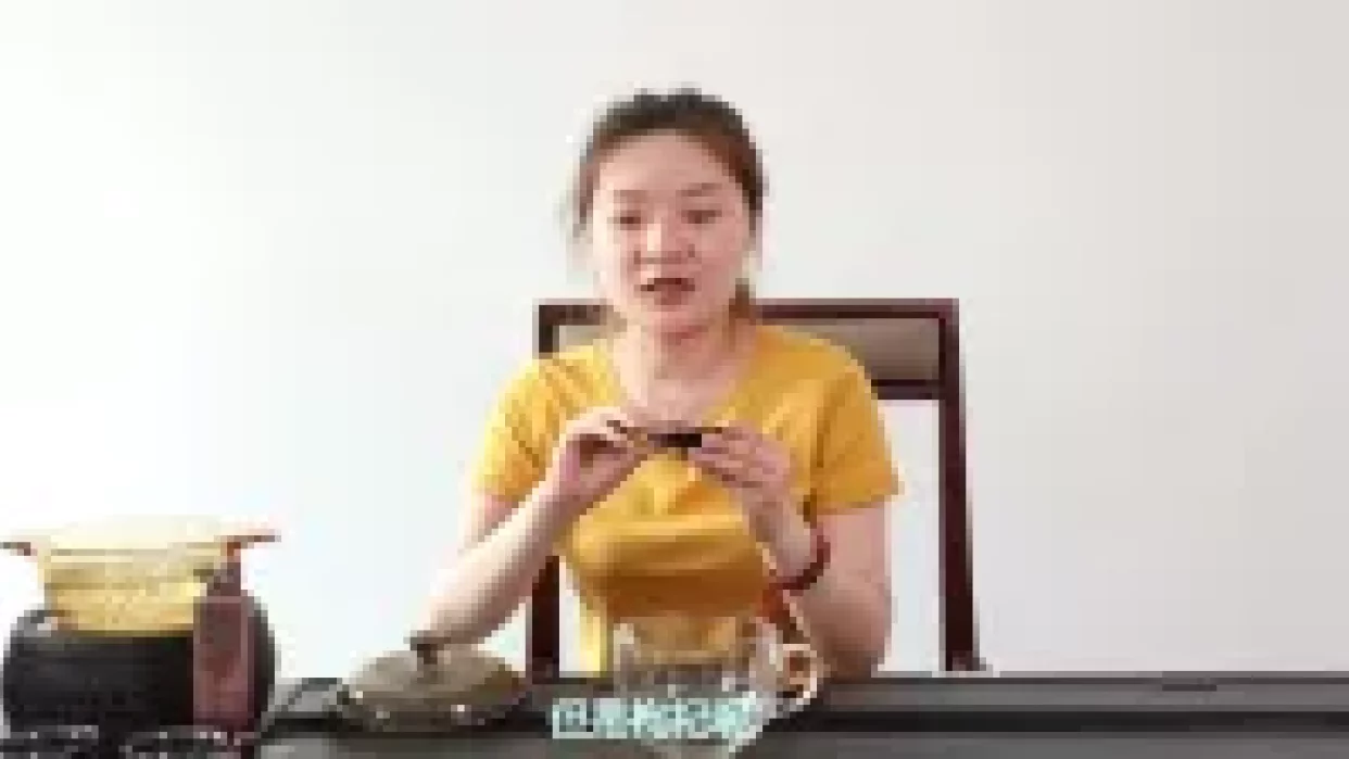 陈皮和枸杞一起泡水,滋肾养肝,润肺明目,燥湿化痰,上班族的必备哦,...