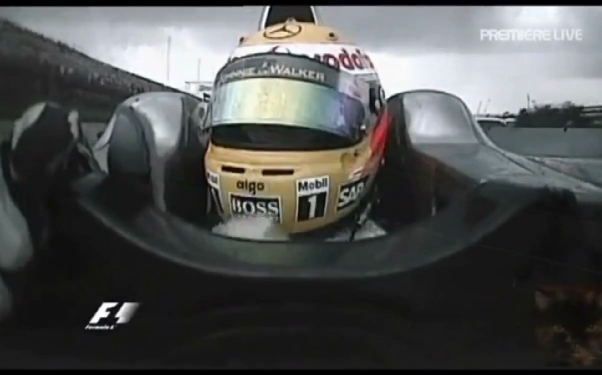 【F1】 汉密尔顿首冠十周年 | 回顾汉密尔顿2008年逆转夺冠国内三组...