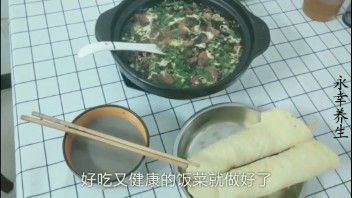 紫菜汤配上洛馍卷菜,薏米.芡实.茯苓.黑芝麻粉养生也就这么简单