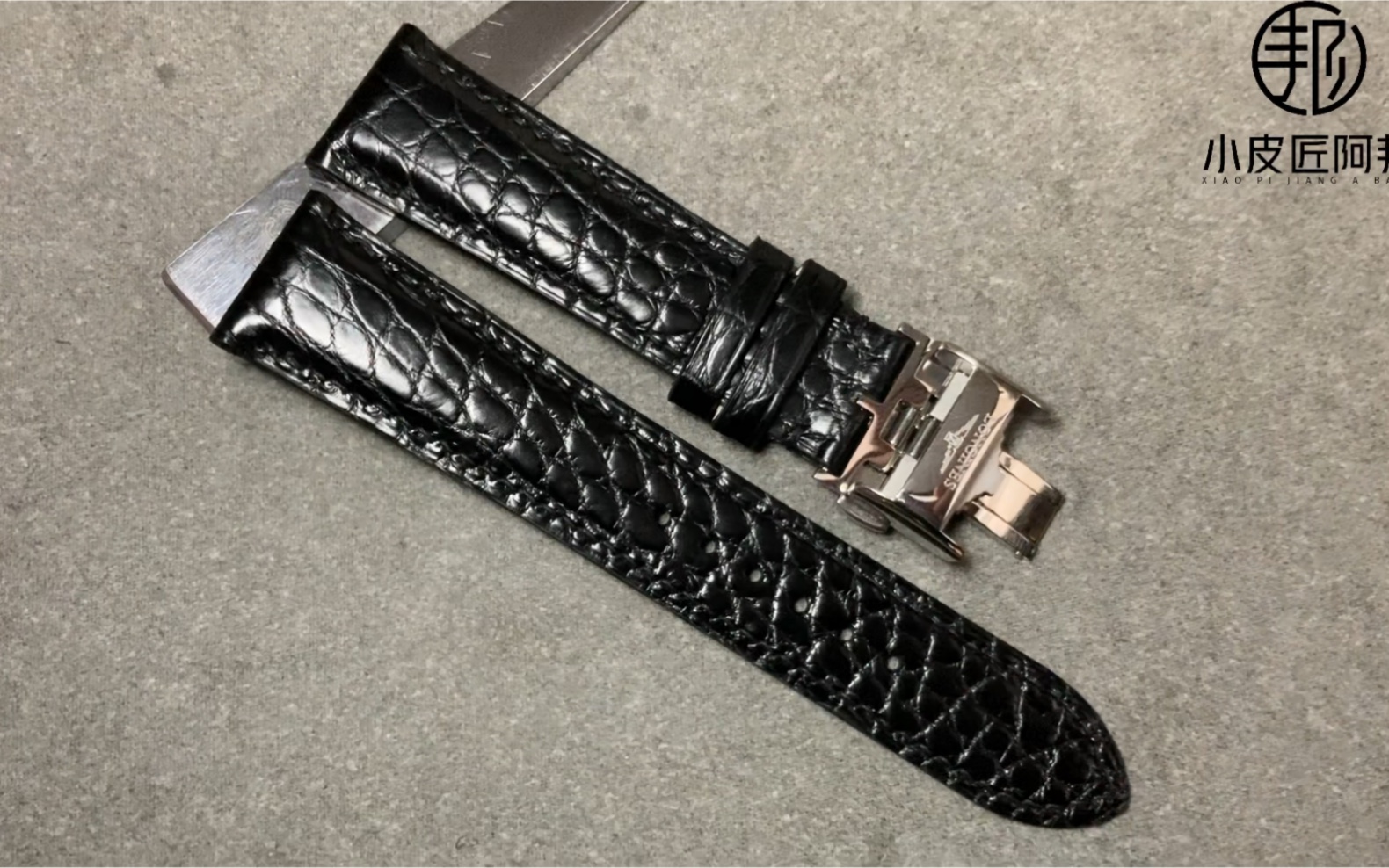 200多的浪琴手工表带,比专柜3000块的都好用,不好用免费送