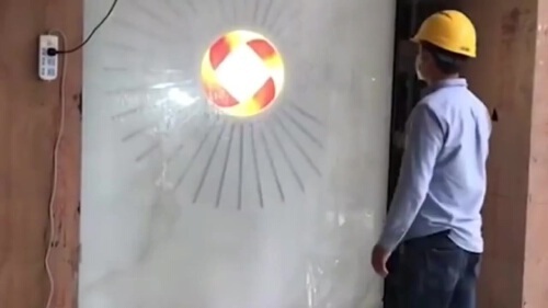 头一次见这么高科技的门,接下的这一幕,真是刷新了我的认知!