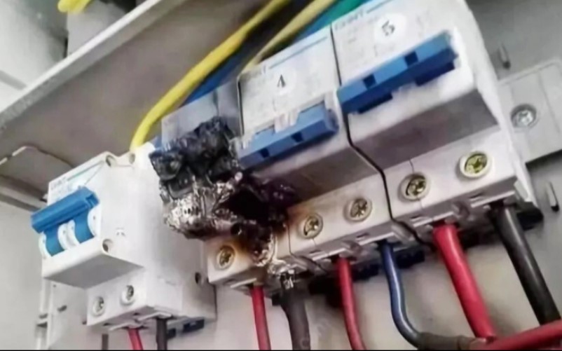 电线着火了,为什么不跳闸?知道原因的都是老电工,看完涨知识了