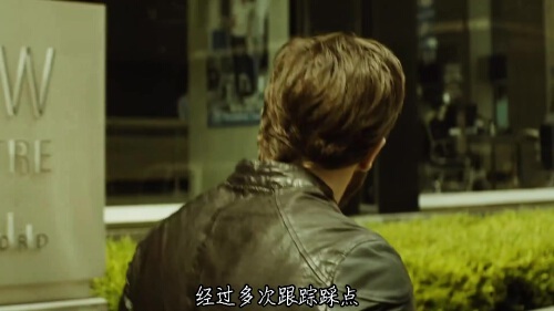 如果你发现一个人长得和自己一模一样,你会怎么办?
