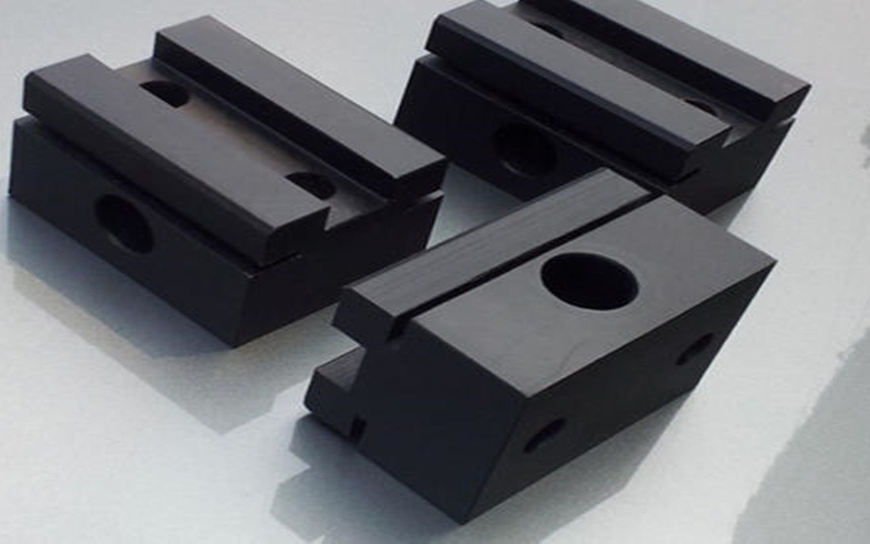 导轨垫块的意义到底是什么?导轨垫块用什么料好呢?