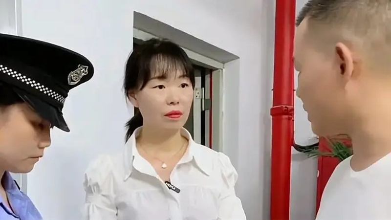 嚣张的管理克扣保安工资后,还这么理直气壮
