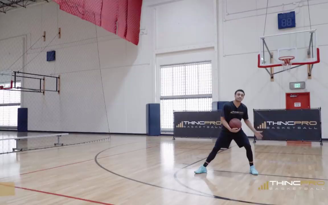 【篮球技巧】3个篮球得分动作,让你无法防备!