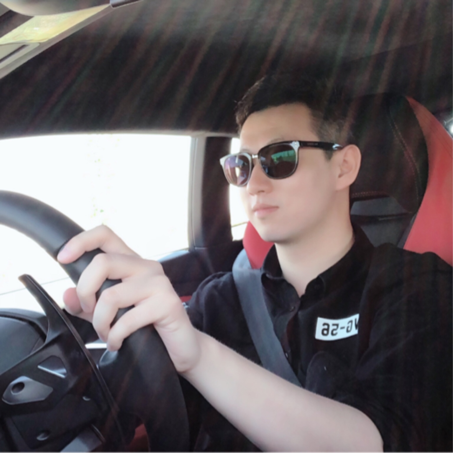楚少嘚吧车 