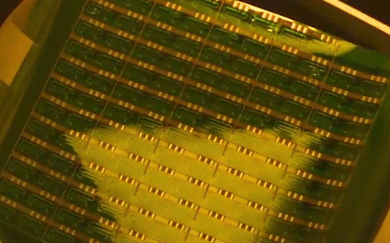 电化学微流体生物传感平台—器件制造、芯片分析和系统操作