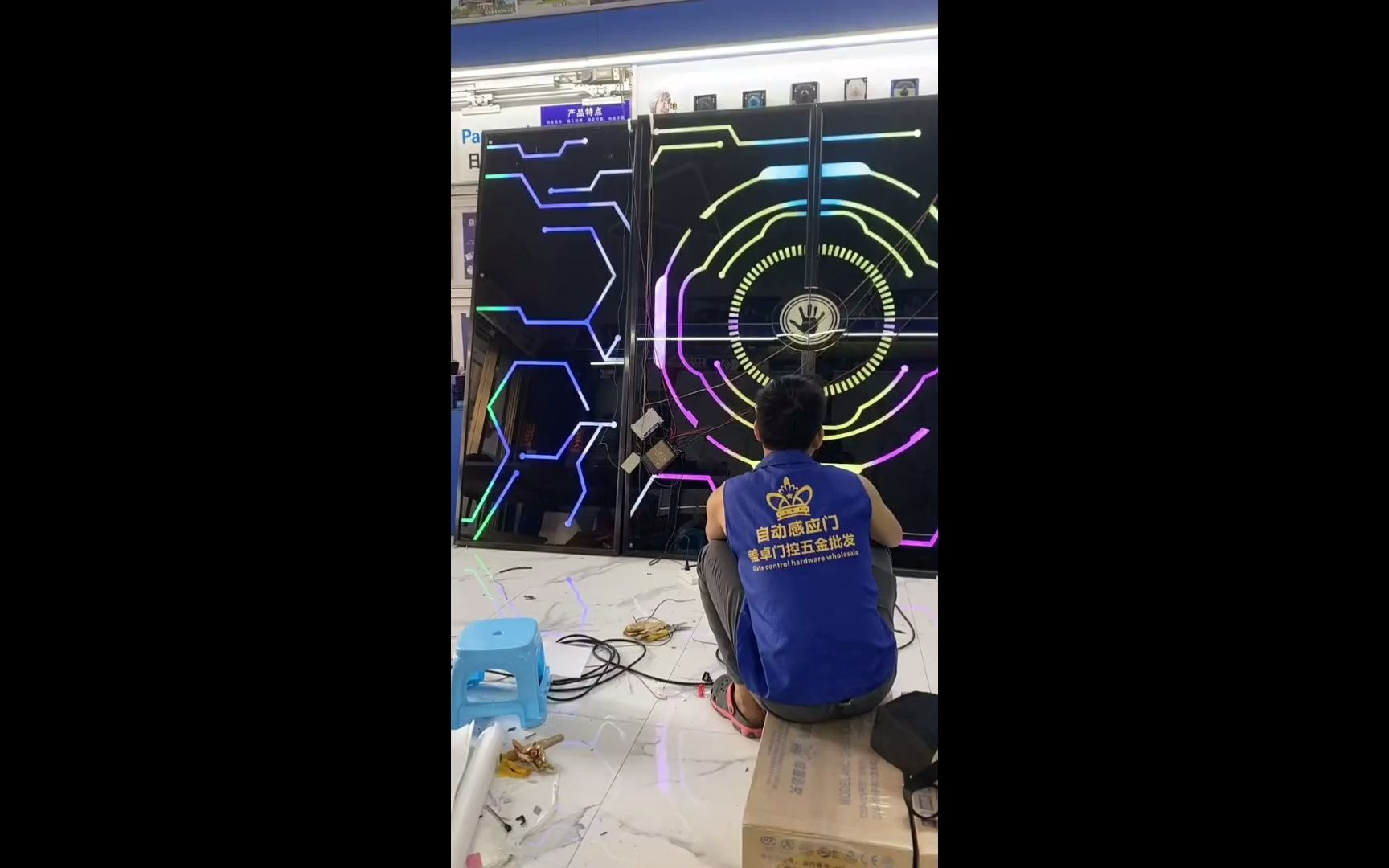 江门玻璃网红门制作 手掌魔法感应门