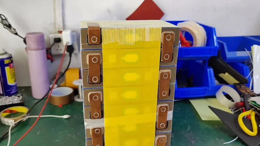 #上热门 今天给大家看一组60伏95安宁德时代电芯的电池组