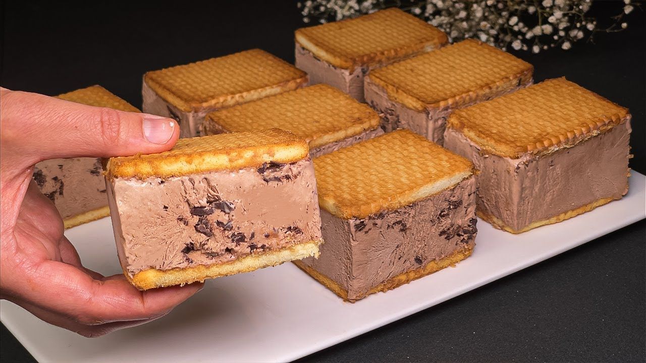 冰淇淋控的新宠:巧克力与曲奇的完美结合,一次满足甜品幻想!