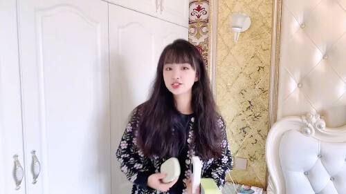 还在纠结入手哪个标签打印机的 看完这个视频你肯定豁然开朗