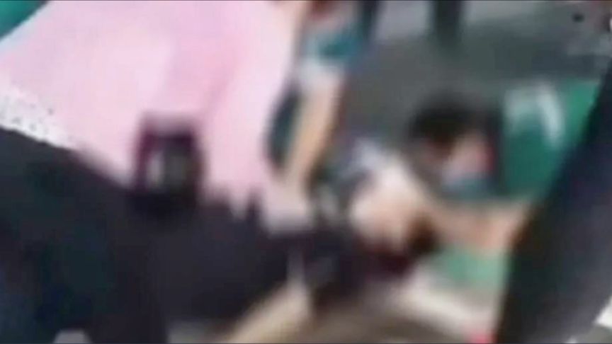 女子车内开空调睡觉丧命,医生:一氧化碳中毒致死可能性较低