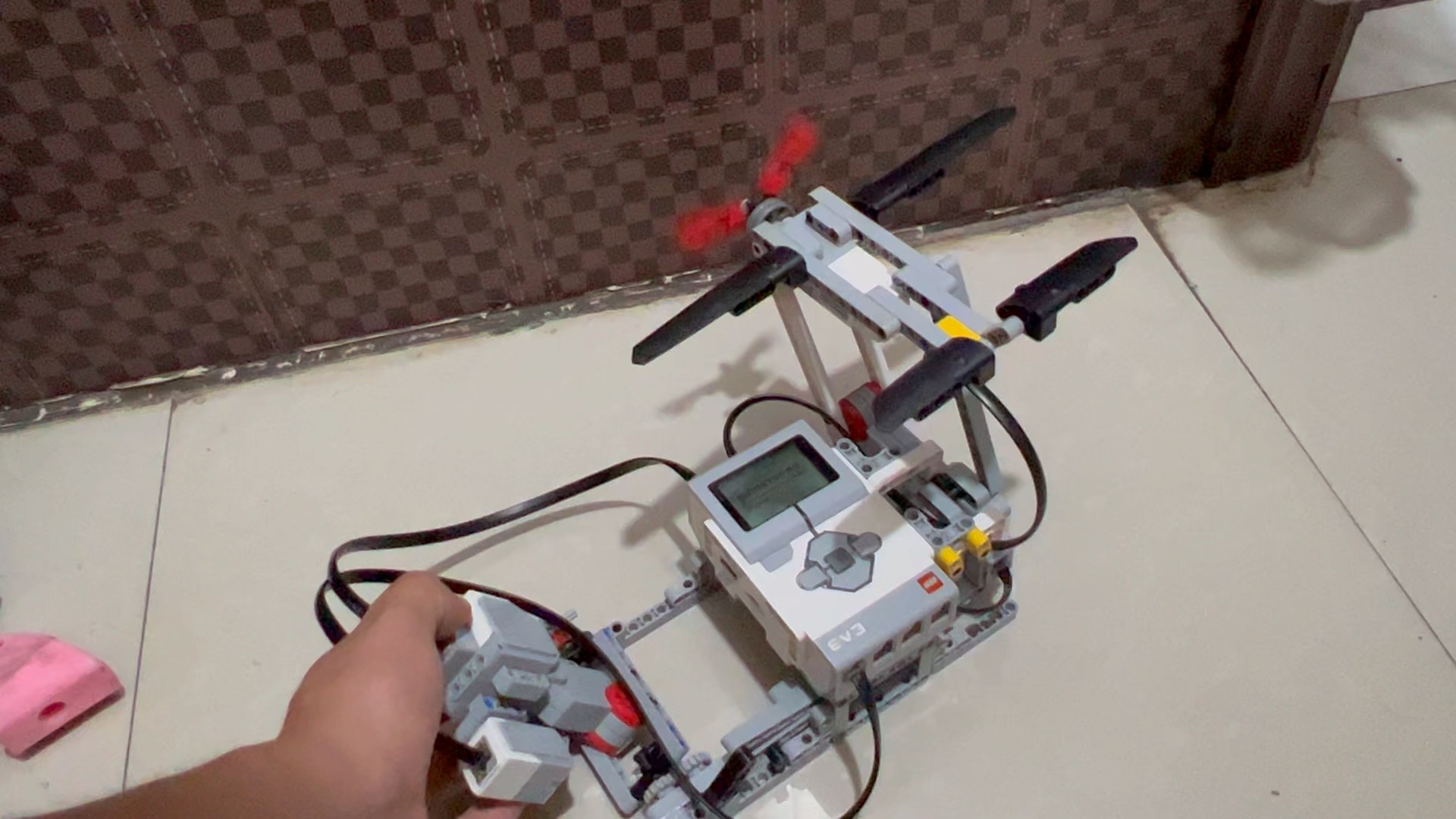 乐高ev3模拟驾驶飞机