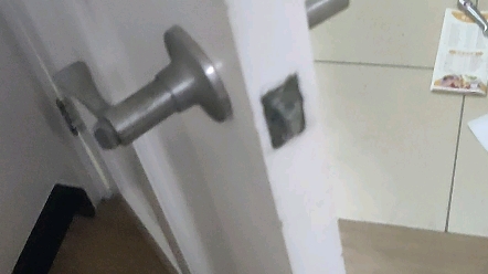 反锁门锁锁舌卡死解救方法