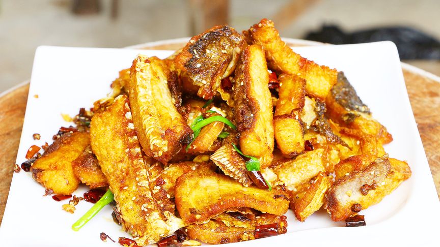 这才是糍粑鱼最正确的方法,酒店大厨全程演示,先收藏了