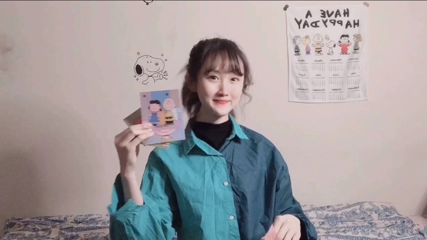 哪吒妹妹装饰少女心房间!网红贴纸网格照片墙,让你的小窝更温暖