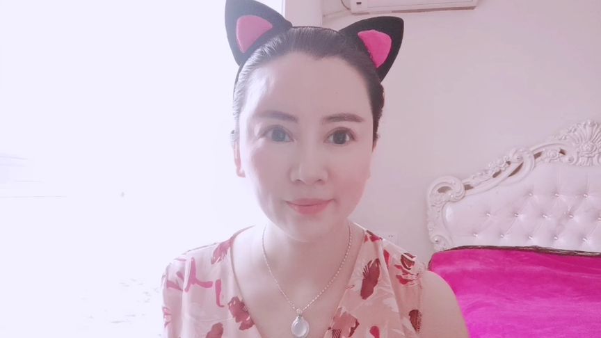 粉底液不好抹开怎么办?教你3招上妆技巧,服帖轻薄透气又自然