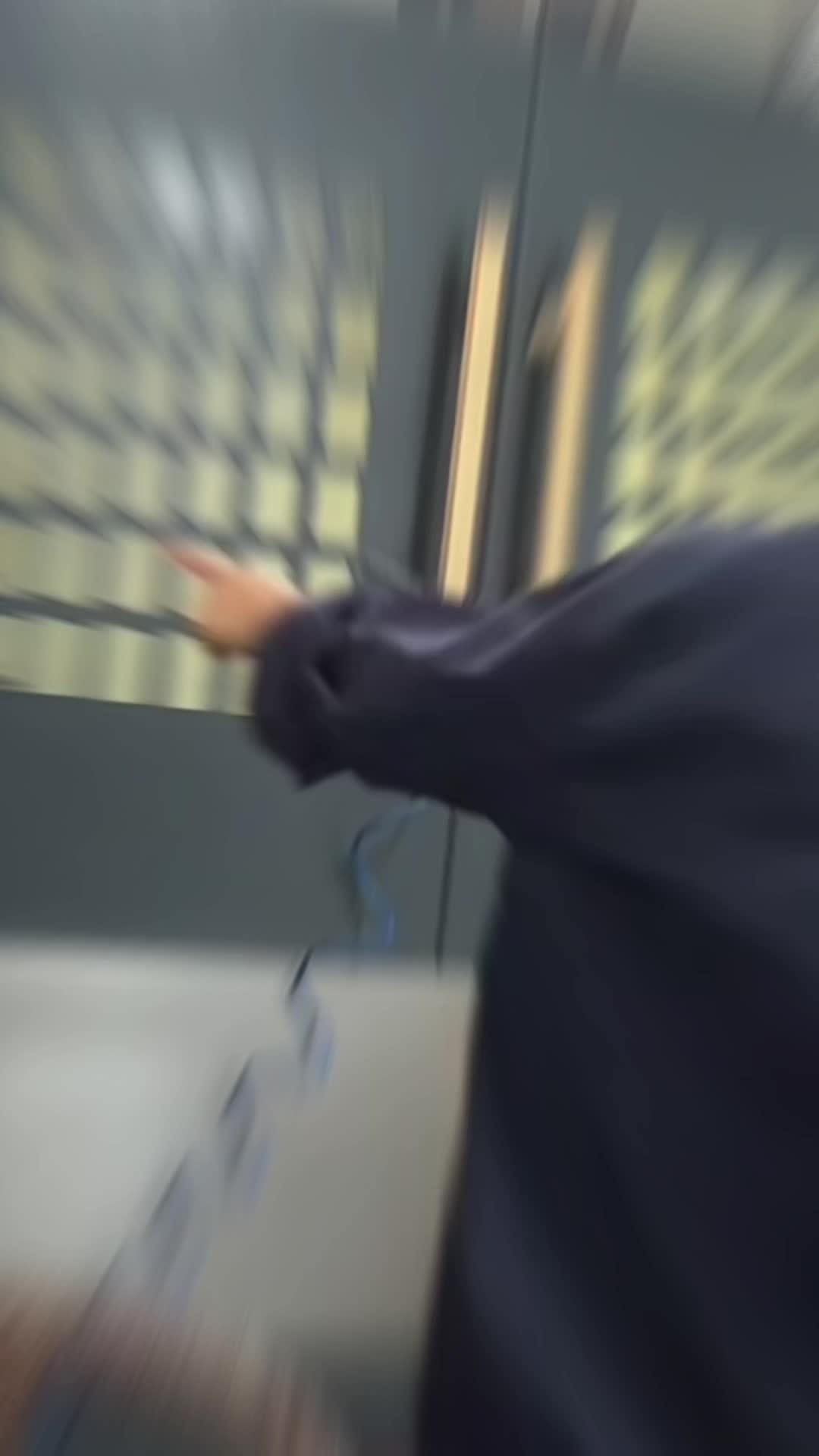 白天跑业务,晚上赶产值,有多大能力就接多大的订单,感谢客户信任给我...