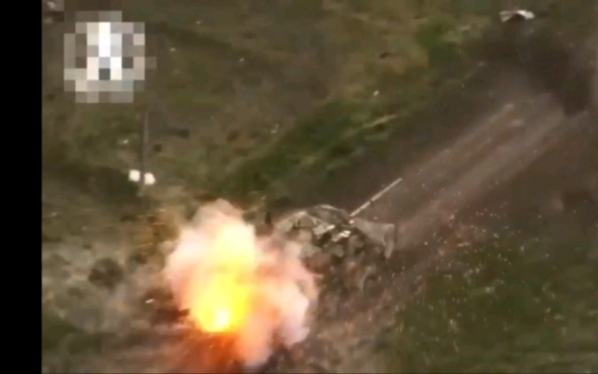 t90M坦克顶部多加厚了一层爆反有效挡住两次无人机的袭击