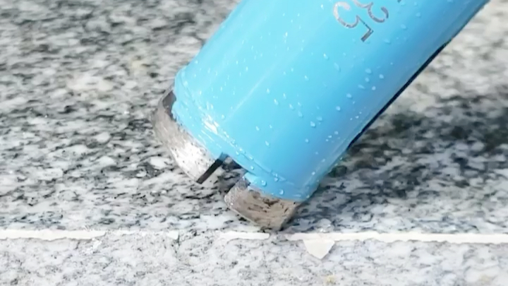 老师傅都爱用的大理石开孔器~试了一下打孔很锋利。